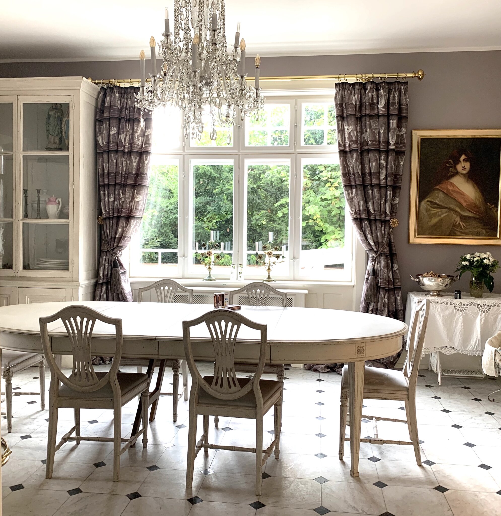 Spisestue i klassisk stil • Livingplus